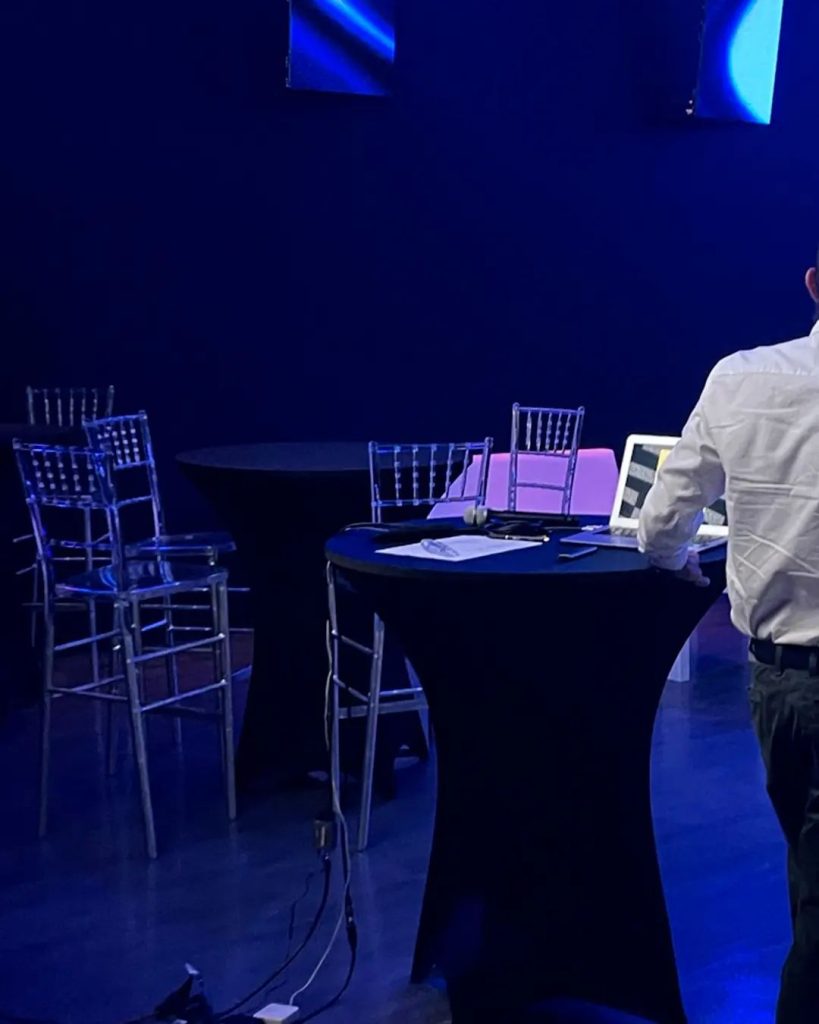 Corporate Meetings – CUZ Miami Venue